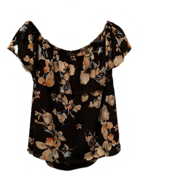 jeans from buffalo | Tops | Jeans By Buffalo Off Shoulder Ruffle Floral ...